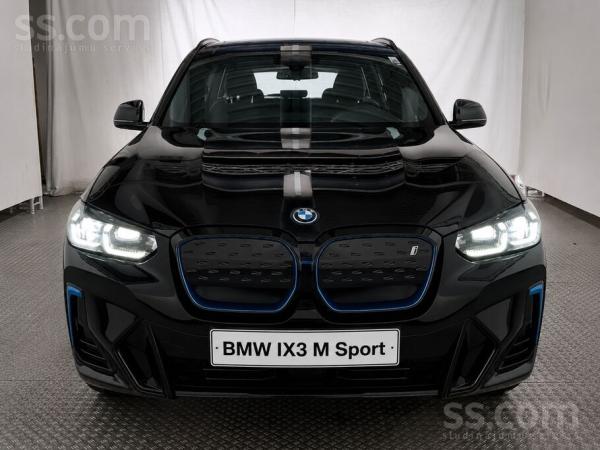 Black BMW X3 2022 in Riga, with an engine capacity of 3.00 L and mileage of 120 thousand km for 33500 €, photo 10 on AUTOMOTO.COM.LV