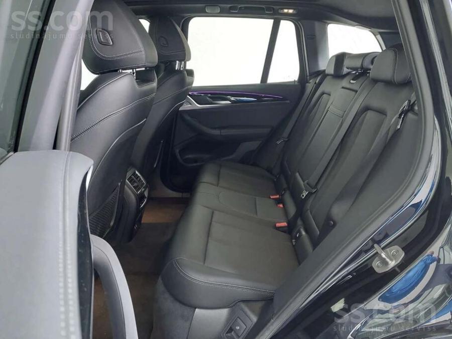 Black BMW X3 2022 in Riga, with an engine capacity of 3.00 L and mileage of 120 thousand km for 33500 €, photo 13 on AUTOMOTO.COM.LV