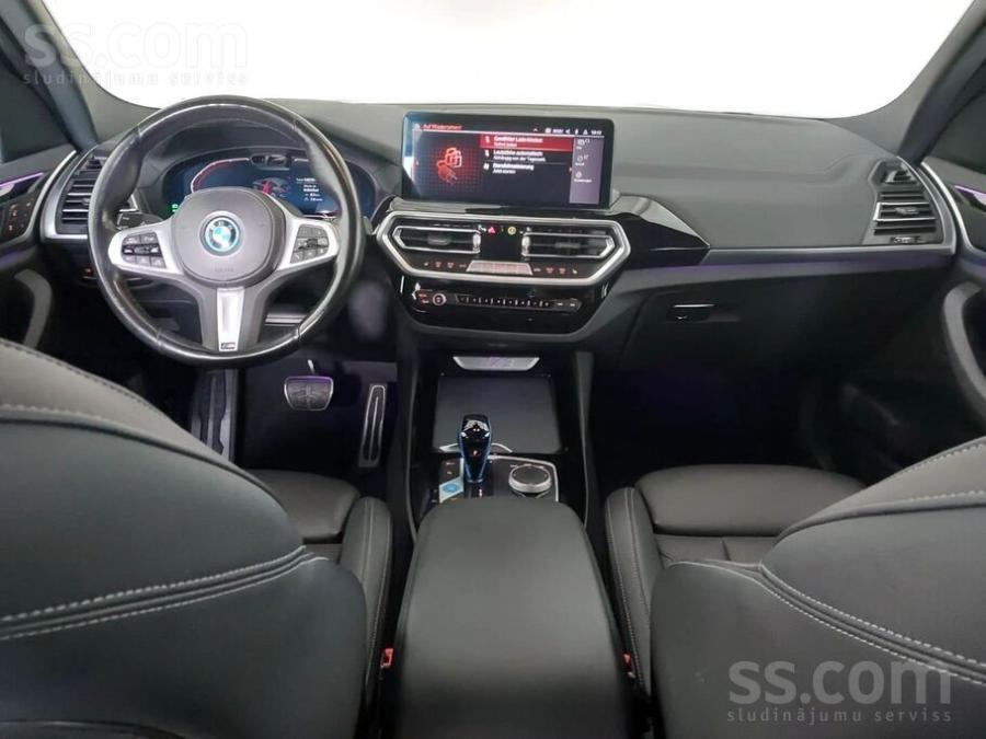 Black BMW X3 2022 in Riga, with an engine capacity of 3.00 L and mileage of 120 thousand km for 33500 €, photo 14 on AUTOMOTO.COM.LV