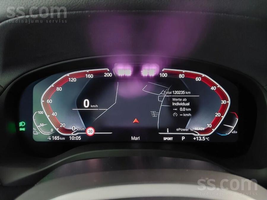 Black BMW X3 2022 in Riga, with an engine capacity of 3.00 L and mileage of 120 thousand km for 33500 €, photo 16 on AUTOMOTO.COM.LV