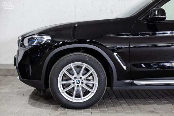 Melns BMW X3 2022 Viļņa, ar dzinēja tilpumu 2.00 L un nobraukumu 150 tūkst. km par 35491 €, foto 4 vietnē AUTOMOTO.COM.LV