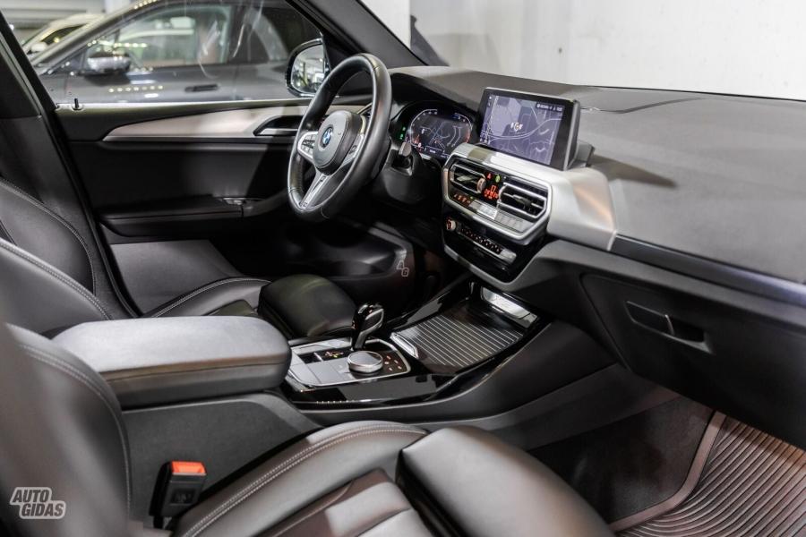 Melns BMW X3 2022 Viļņa, ar dzinēja tilpumu 2.00 L un nobraukumu 150 tūkst. km par 35491 €, foto 14 vietnē AUTOMOTO.COM.LV