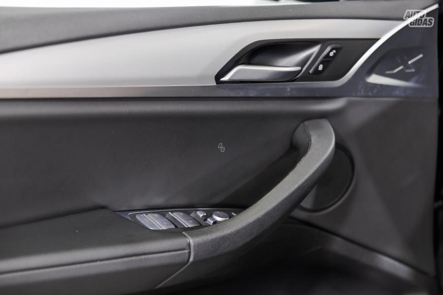Melns BMW X3 2022 Viļņa, ar dzinēja tilpumu 2.00 L un nobraukumu 150 tūkst. km par 35491 €, foto 27 vietnē AUTOMOTO.COM.LV