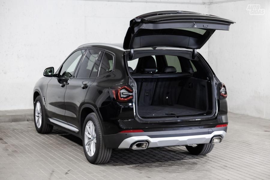 Melns BMW X3 2022 Viļņa, ar dzinēja tilpumu 2.00 L un nobraukumu 150 tūkst. km par 35491 €, foto 30 vietnē AUTOMOTO.COM.LV