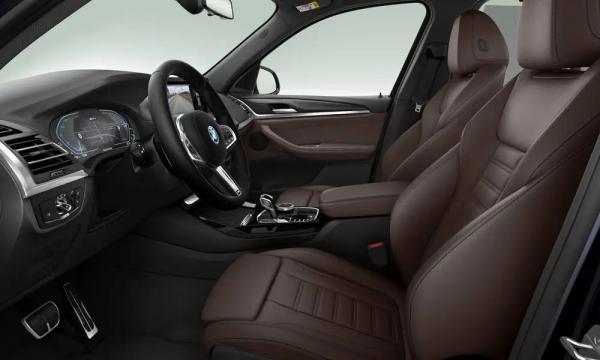Black BMW X3 2022 in Riga, with an engine capacity of 2.00 L and mileage of 180 thousand km for 37900 €, photo 2 on AUTOMOTO.COM.LV