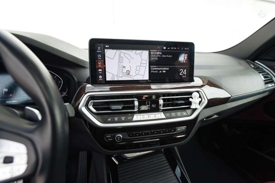 Black BMW X3 2022 in Klaipeda, with an engine capacity of 2.00 L and mileage of 72 thousand km for 33000 €, photo 19 on AUTOMOTO.COM.LV