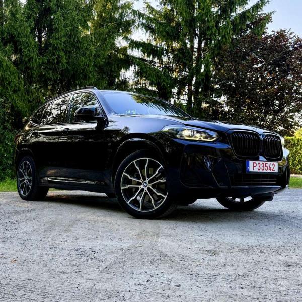 Black BMW X3 2022 in Kaunas, with an engine capacity of 2.99 L and mileage of 143 thousand km for 31500 €, photo 2 on AUTOMOTO.COM.LV