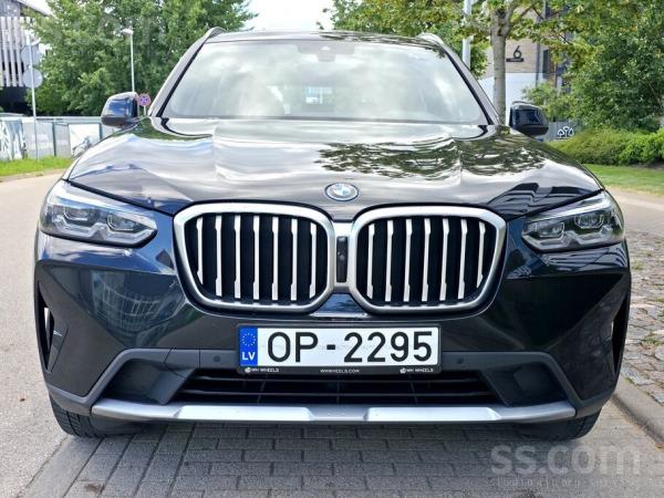 Melns BMW X3 2022 Rīga, ar dzinēja tilpumu 2.00 L un nobraukumu 128 tūkst. km par 29990 €, foto 2 vietnē AUTOMOTO.COM.LV