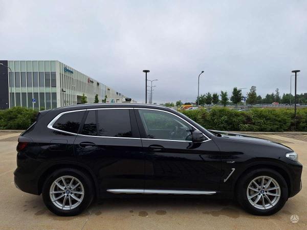Melns BMW X3 2022 Viļņa, ar dzinēja tilpumu 2.00 L un nobraukumu 165 tūkst. km par 27225 €, foto 7 vietnē AUTOMOTO.COM.LV