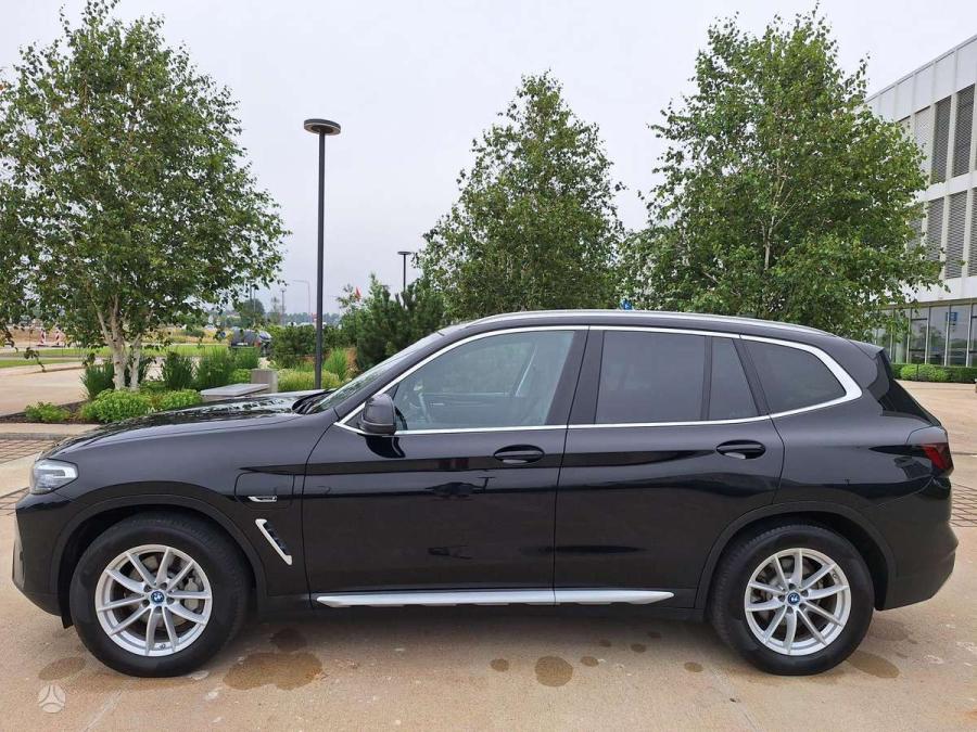 Melns BMW X3 2022 Viļņa, ar dzinēja tilpumu 2.00 L un nobraukumu 165 tūkst. km par 27225 €, foto 9 vietnē AUTOMOTO.COM.LV