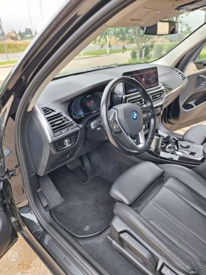 Melns BMW X3 2022 Viļņa, ar dzinēja tilpumu 2.00 L un nobraukumu 165 tūkst. km par 27225 €, foto 10 vietnē AUTOMOTO.COM.LV