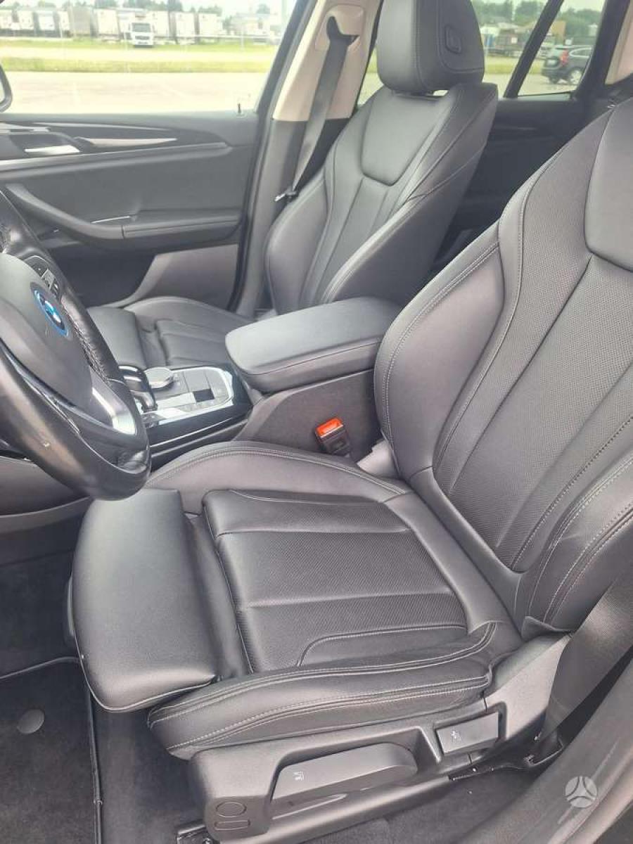 Melns BMW X3 2022 Viļņa, ar dzinēja tilpumu 2.00 L un nobraukumu 165 tūkst. km par 27225 €, foto 14 vietnē AUTOMOTO.COM.LV