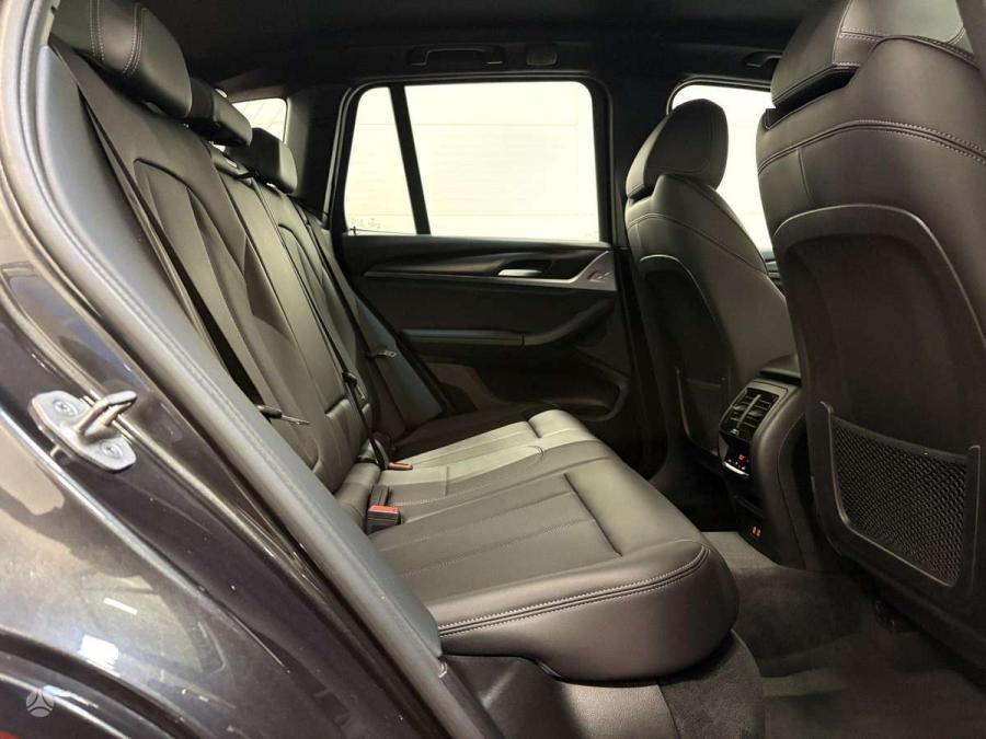 Melns BMW X3 2022 Viļņa, ar dzinēja tilpumu 2.00 L un nobraukumu 122 tūkst. km par 34500 €, foto 33 vietnē AUTOMOTO.COM.LV