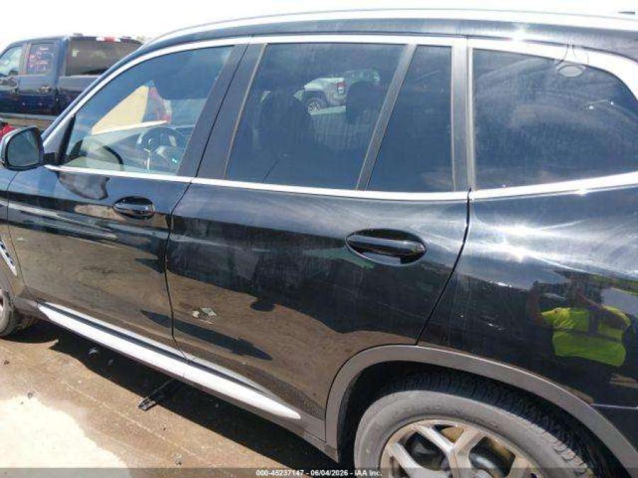 Melns BMW X3 2022 Klaipėda, ar dzinēja tilpumu 2.00 L un nobraukumu 80 tūkst. km par 16500 €, foto 15 vietnē AUTOMOTO.COM.LV