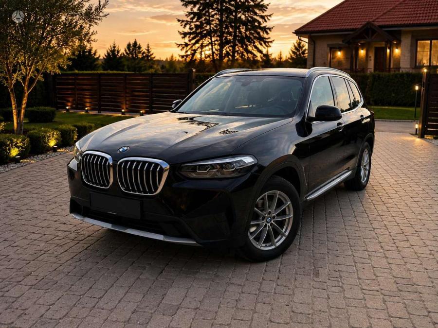 Melns BMW X3 2022 Vievis, ar dzinēja tilpumu 2.00 L un nobraukumu 42 tūkst. km par 35900 €, foto 3 vietnē AUTOMOTO.COM.LV