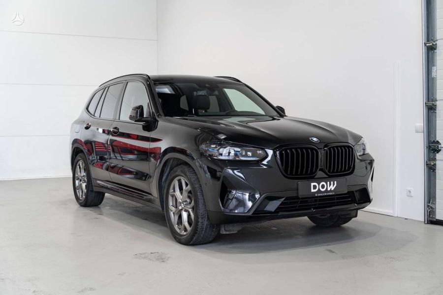 Melns BMW X3 2022 Viļņa, ar dzinēja tilpumu 2.00 L un nobraukumu 53 tūkst. km par 36990 €, foto 1 vietnē AUTOMOTO.COM.LV