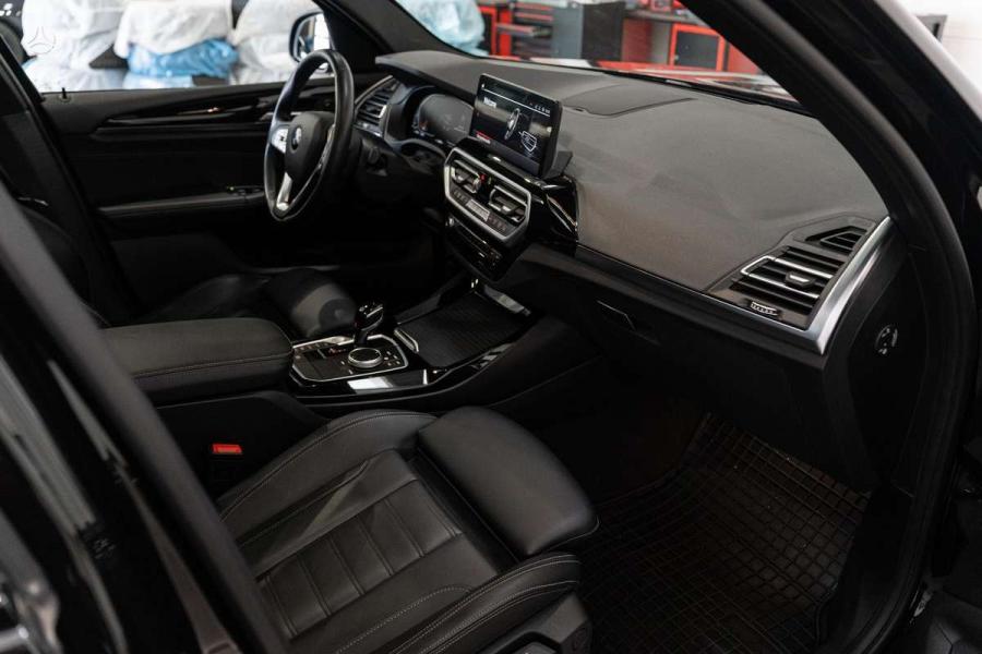 Melns BMW X3 2022 Viļņa, ar dzinēja tilpumu 2.00 L un nobraukumu 53 tūkst. km par 36990 €, foto 20 vietnē AUTOMOTO.COM.LV