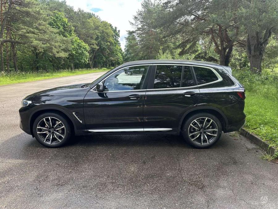 Melns BMW X3 2022 Kauņa, ar dzinēja tilpumu 2.00 L un nobraukumu 72 tūkst. km par 31000 €, foto 9 vietnē AUTOMOTO.COM.LV