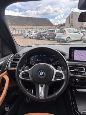Black BMW X3 2022 in Kedainiai, with an engine capacity of 2.00 L and mileage of 93 thousand km for 31650 €, photo 12 on AUTOMOTO.COM.LV