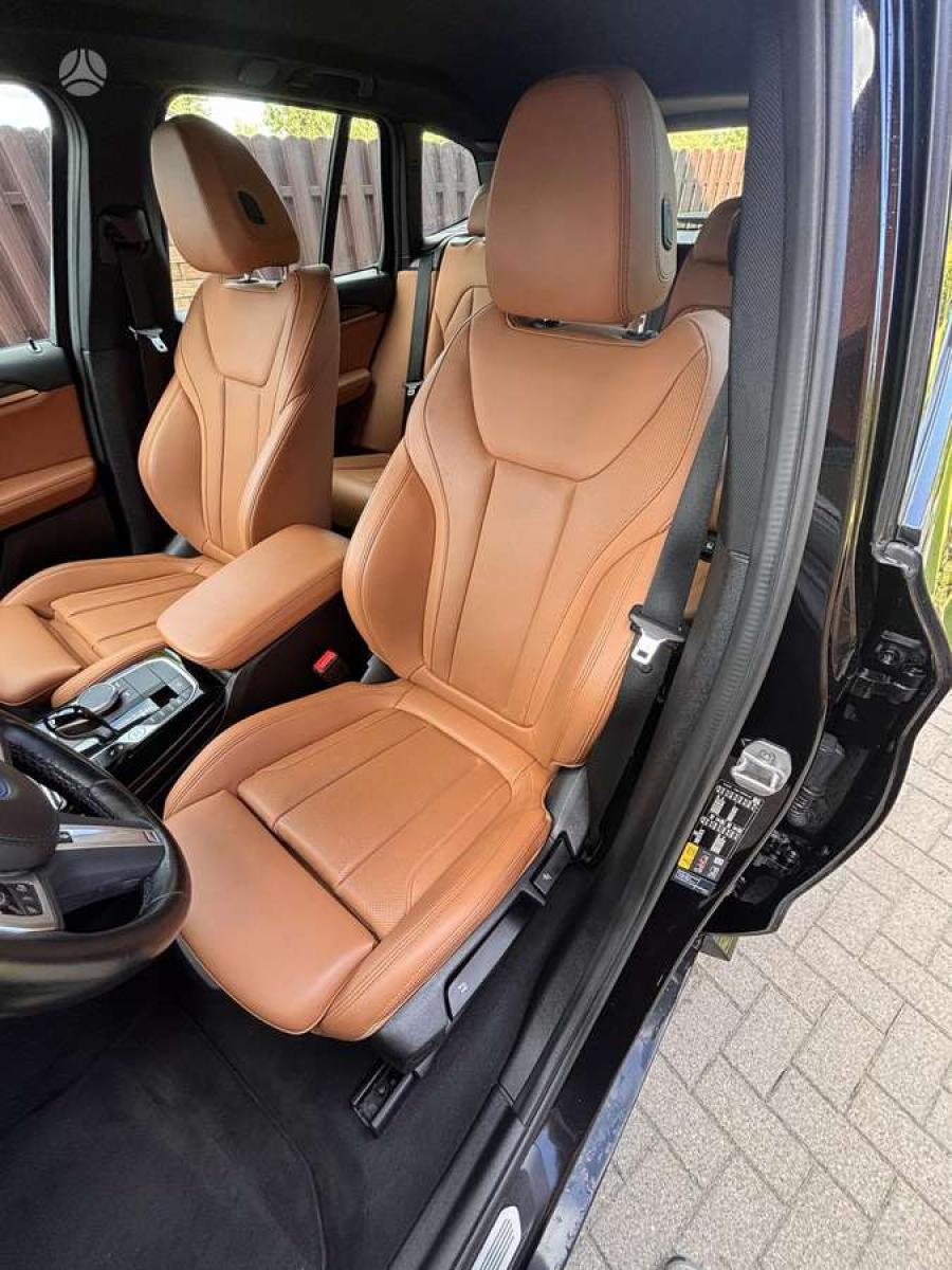 Black BMW X3 2022 in Kedainiai, with an engine capacity of 2.00 L and mileage of 93 thousand km for 31650 €, photo 19 on AUTOMOTO.COM.LV