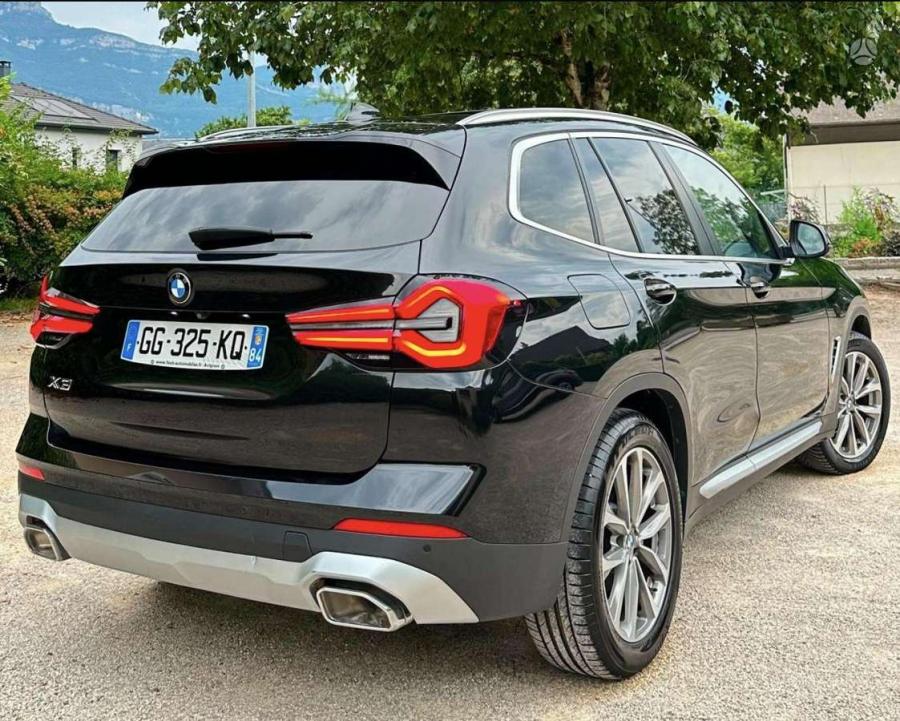 Black BMW X3 2022 in Kaunas, with an engine capacity of 0.00 L and mileage of 275 thousand km for 21950 €, photo 1 on AUTOMOTO.COM.LV
