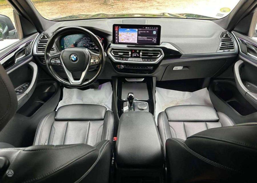 Black BMW X3 2022 in Kaunas, with an engine capacity of 0.00 L and mileage of 275 thousand km for 21950 €, photo 8 on AUTOMOTO.COM.LV