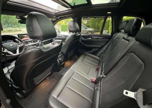 Black BMW X3 2022 in Kaunas, with an engine capacity of 0.00 L and mileage of 275 thousand km for 21950 €, photo 14 on AUTOMOTO.COM.LV