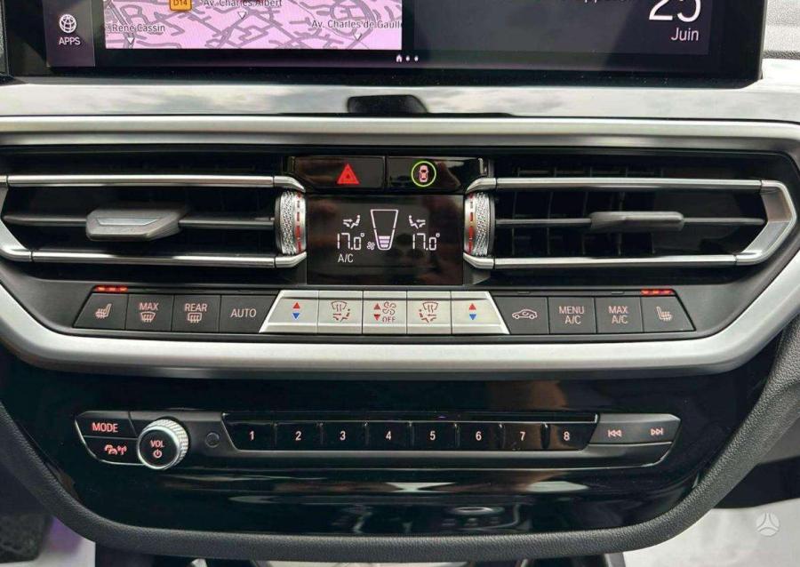 Black BMW X3 2022 in Kaunas, with an engine capacity of 0.00 L and mileage of 275 thousand km for 21950 €, photo 22 on AUTOMOTO.COM.LV