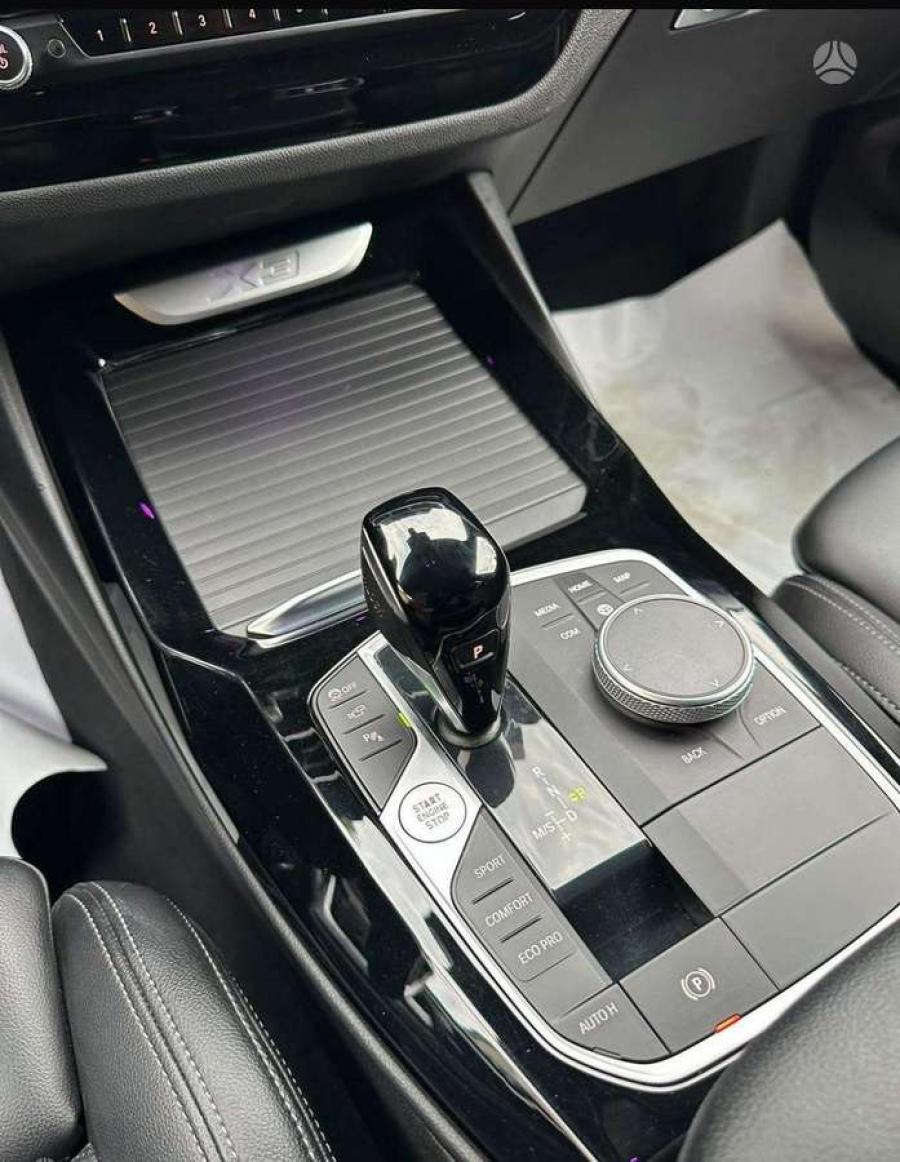Black BMW X3 2022 in Kaunas, with an engine capacity of 0.00 L and mileage of 275 thousand km for 21950 €, photo 28 on AUTOMOTO.COM.LV