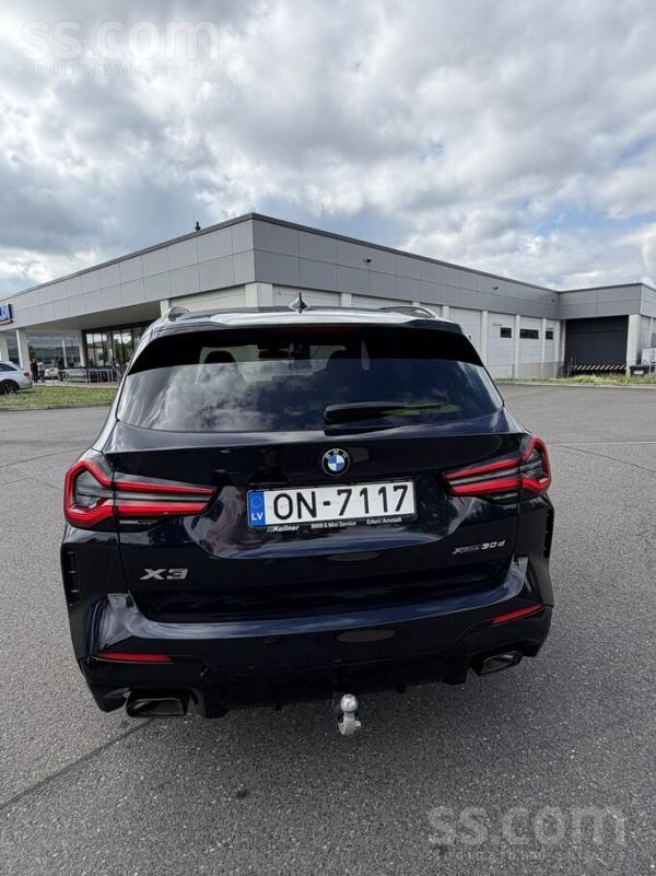 Black BMW X3 2022 in Kuldiga, with an engine capacity of 3.00 L and mileage of 114 thousand km for 45990 €, photo 5 on AUTOMOTO.COM.LV