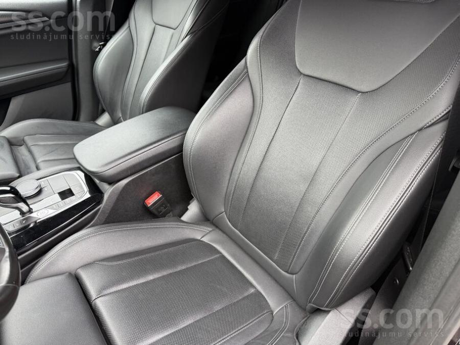 Melns BMW X3 2022 Rīga, ar dzinēja tilpumu 3.00 L un nobraukumu 141 tūkst. km par 30555 €, foto 17 vietnē AUTOMOTO.COM.LV