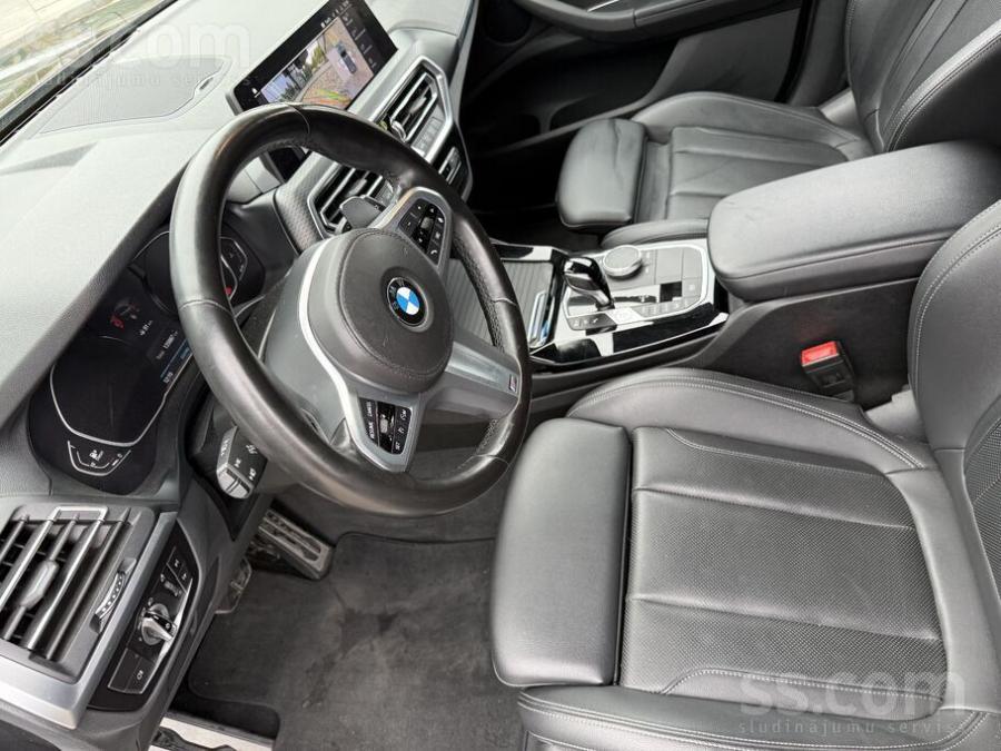 Melns BMW X3 2022 Rīga, ar dzinēja tilpumu 3.00 L un nobraukumu 141 tūkst. km par 30555 €, foto 18 vietnē AUTOMOTO.COM.LV