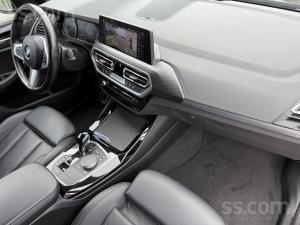 Melns BMW X3 2022 Rīga, ar dzinēja tilpumu 3.00 L un nobraukumu 141 tūkst. km par 30555 €, foto 21 vietnē AUTOMOTO.COM.LV