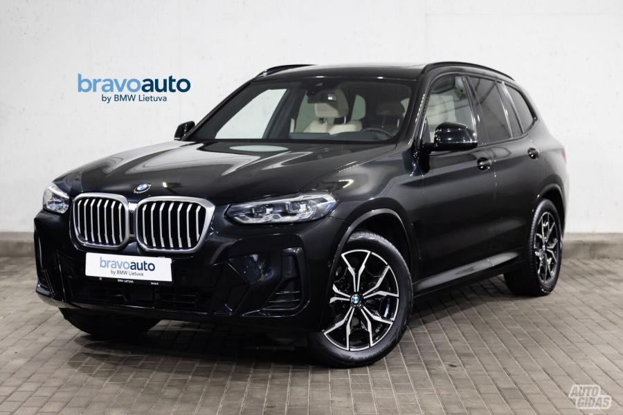 Black BMW X3 2022 in Vilnius, with an engine capacity of 2.00 L and mileage of 161 thousand km for 33991 €, photo 1 on AUTOMOTO.COM.LV