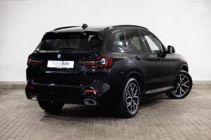 Black BMW X3 2022 in Vilnius, with an engine capacity of 2.00 L and mileage of 161 thousand km for 33991 €, photo 9 on AUTOMOTO.COM.LV