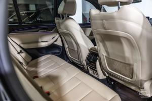 Black BMW X3 2022 in Vilnius, with an engine capacity of 2.00 L and mileage of 161 thousand km for 33991 €, photo 20 on AUTOMOTO.COM.LV