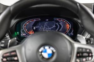 Black BMW X3 2022 in Vilnius, with an engine capacity of 2.00 L and mileage of 161 thousand km for 33991 €, photo 30 on AUTOMOTO.COM.LV