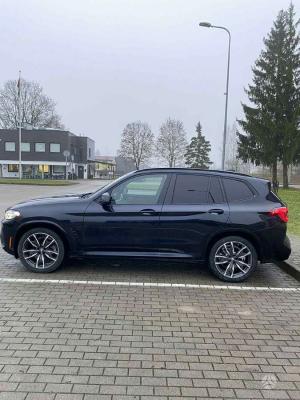 Black BMW X3 2023 in Taurage, with an engine capacity of 2.00 L and mileage of 118 thousand km for 30500 €, photo 3 on AUTOMOTO.COM.LV