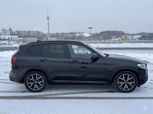 Black BMW X3 2023 in Vilnius, with an engine capacity of 2.99 L and mileage of 77 thousand km for 41899 €, photo 4 on AUTOMOTO.COM.LV