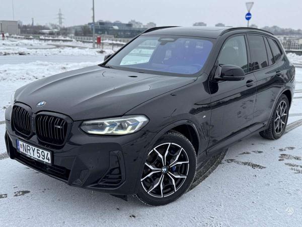 Black BMW X3 2023 in Vilnius, with an engine capacity of 2.99 L and mileage of 78 thousand km for 41799 €, photo 3 on AUTOMOTO.COM.LV
