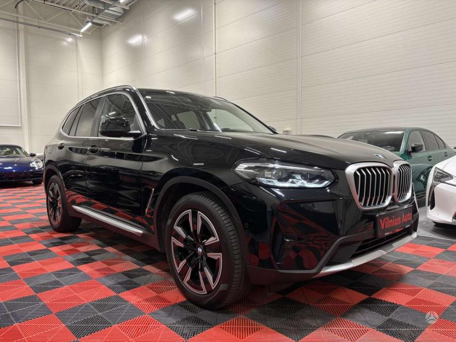 Melns BMW X3 2023 Viļņa, ar dzinēja tilpumu 2.00 L un nobraukumu 55 tūkst. km par 39990 €, foto 4 vietnē AUTOMOTO.COM.LV