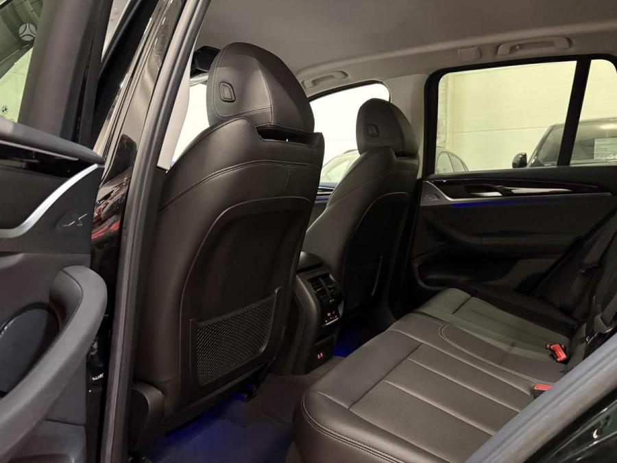 Melns BMW X3 2023 Viļņa, ar dzinēja tilpumu 2.00 L un nobraukumu 55 tūkst. km par 39990 €, foto 33 vietnē AUTOMOTO.COM.LV