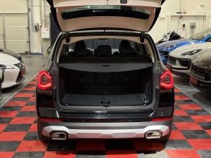 Melns BMW X3 2023 Viļņa, ar dzinēja tilpumu 2.00 L un nobraukumu 55 tūkst. km par 39990 €, foto 36 vietnē AUTOMOTO.COM.LV
