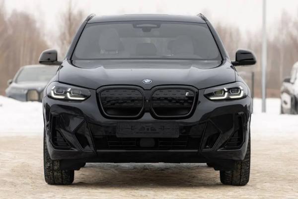 Melns BMW X3 2023 Jelgava, ar dzinēja tilpumu 0.00 L un nobraukumu 142 tūkst. km par 32000 €, foto 2 vietnē AUTOMOTO.COM.LV