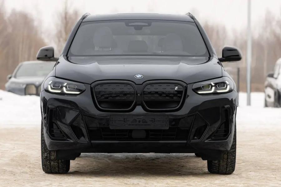 Melns BMW X3 2023 Jelgava, ar dzinēja tilpumu 0.00 L un nobraukumu 142 tūkst. km par 32000 €, foto 3 vietnē AUTOMOTO.COM.LV