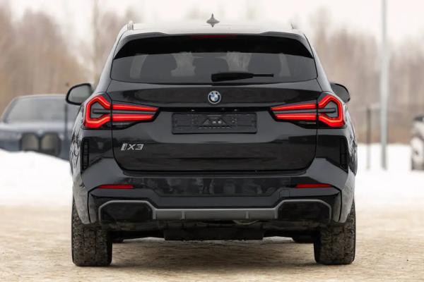 Melns BMW X3 2023 Jelgava, ar dzinēja tilpumu 0.00 L un nobraukumu 142 tūkst. km par 32000 €, foto 5 vietnē AUTOMOTO.COM.LV