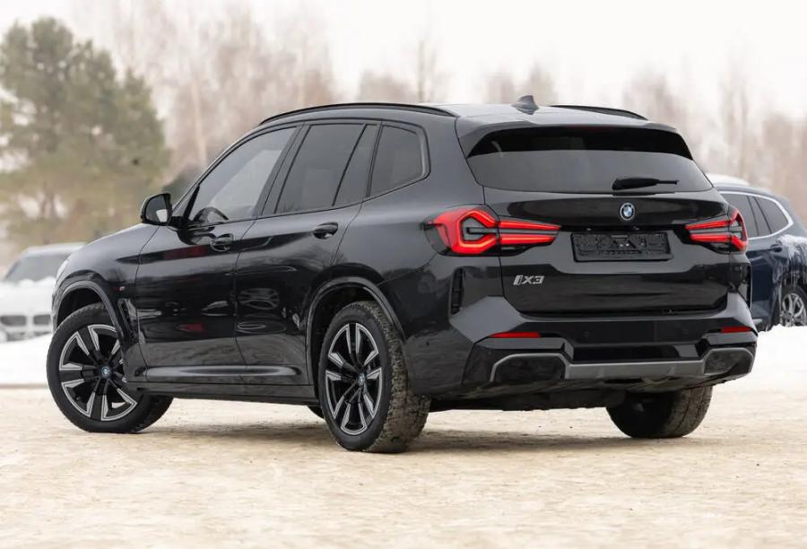 Melns BMW X3 2023 Jelgava, ar dzinēja tilpumu 0.00 L un nobraukumu 142 tūkst. km par 32000 €, foto 7 vietnē AUTOMOTO.COM.LV