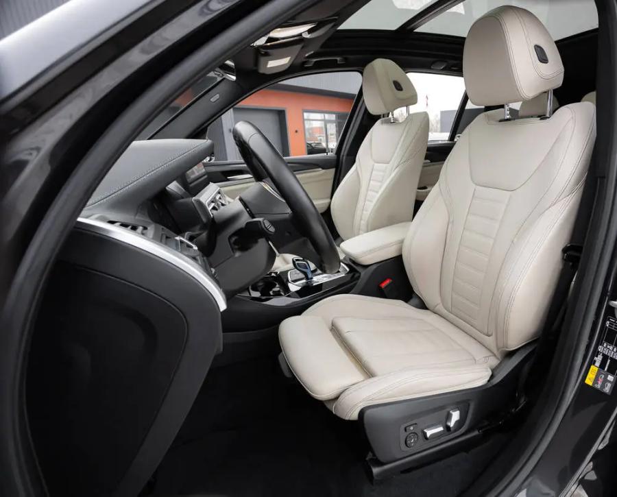 Melns BMW X3 2023 Jelgava, ar dzinēja tilpumu 0.00 L un nobraukumu 142 tūkst. km par 32000 €, foto 9 vietnē AUTOMOTO.COM.LV