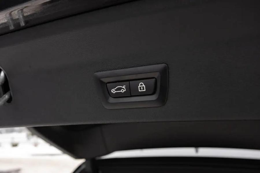 Melns BMW X3 2023 Jelgava, ar dzinēja tilpumu 0.00 L un nobraukumu 142 tūkst. km par 32000 €, foto 15 vietnē AUTOMOTO.COM.LV
