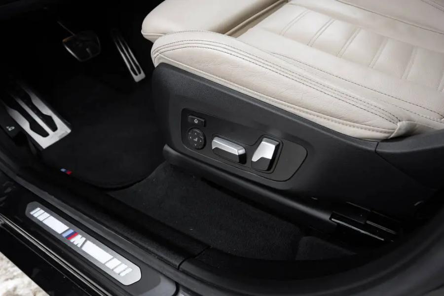 Melns BMW X3 2023 Jelgava, ar dzinēja tilpumu 0.00 L un nobraukumu 142 tūkst. km par 32000 €, foto 16 vietnē AUTOMOTO.COM.LV